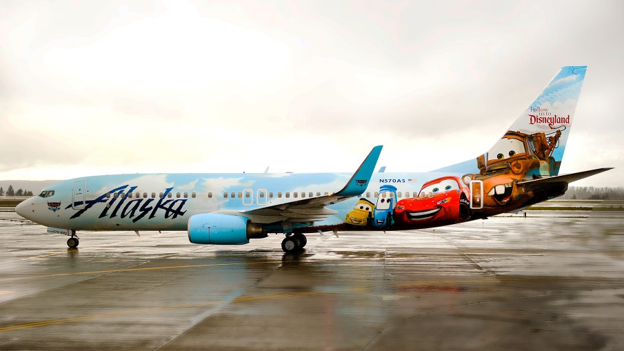 Disney Jet - Featured Image - AeroSavvy