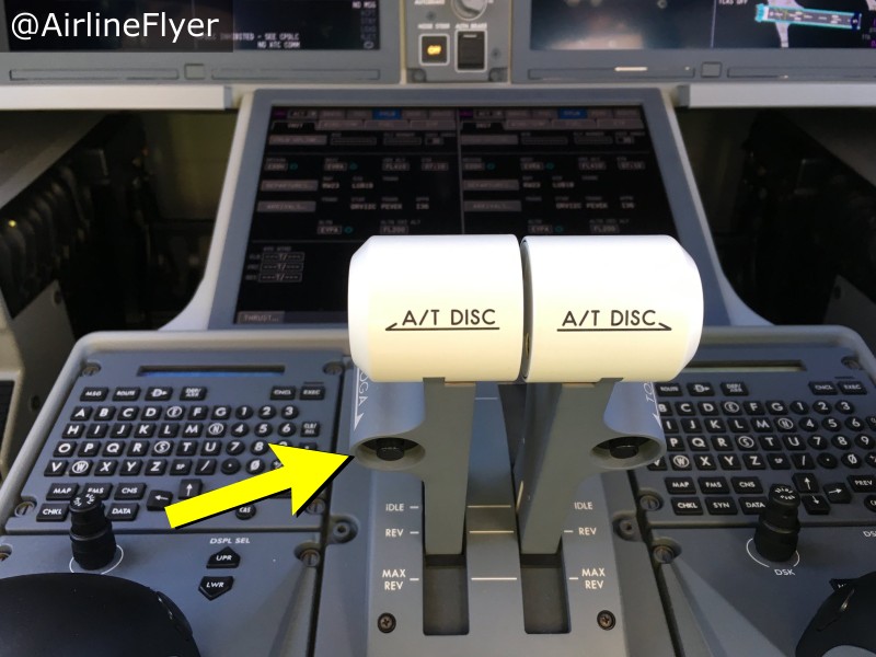 Bombardier CS300 - AeroSavvy